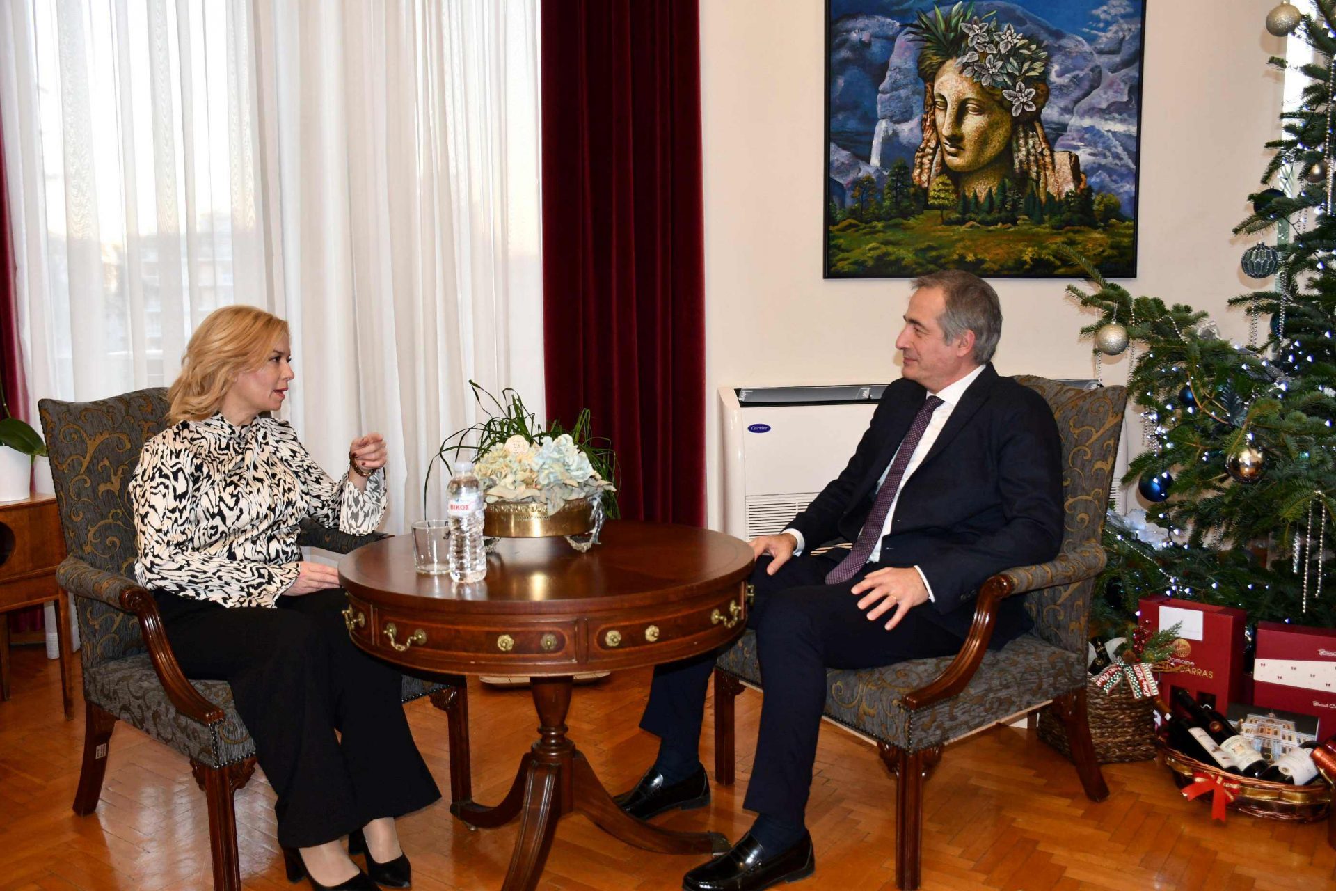 Συνάντηση εργασίας του ΥΜΑΘ Στάθη Κωνσταντινίδη με την Δήμαρχο Λαγκαδά ...