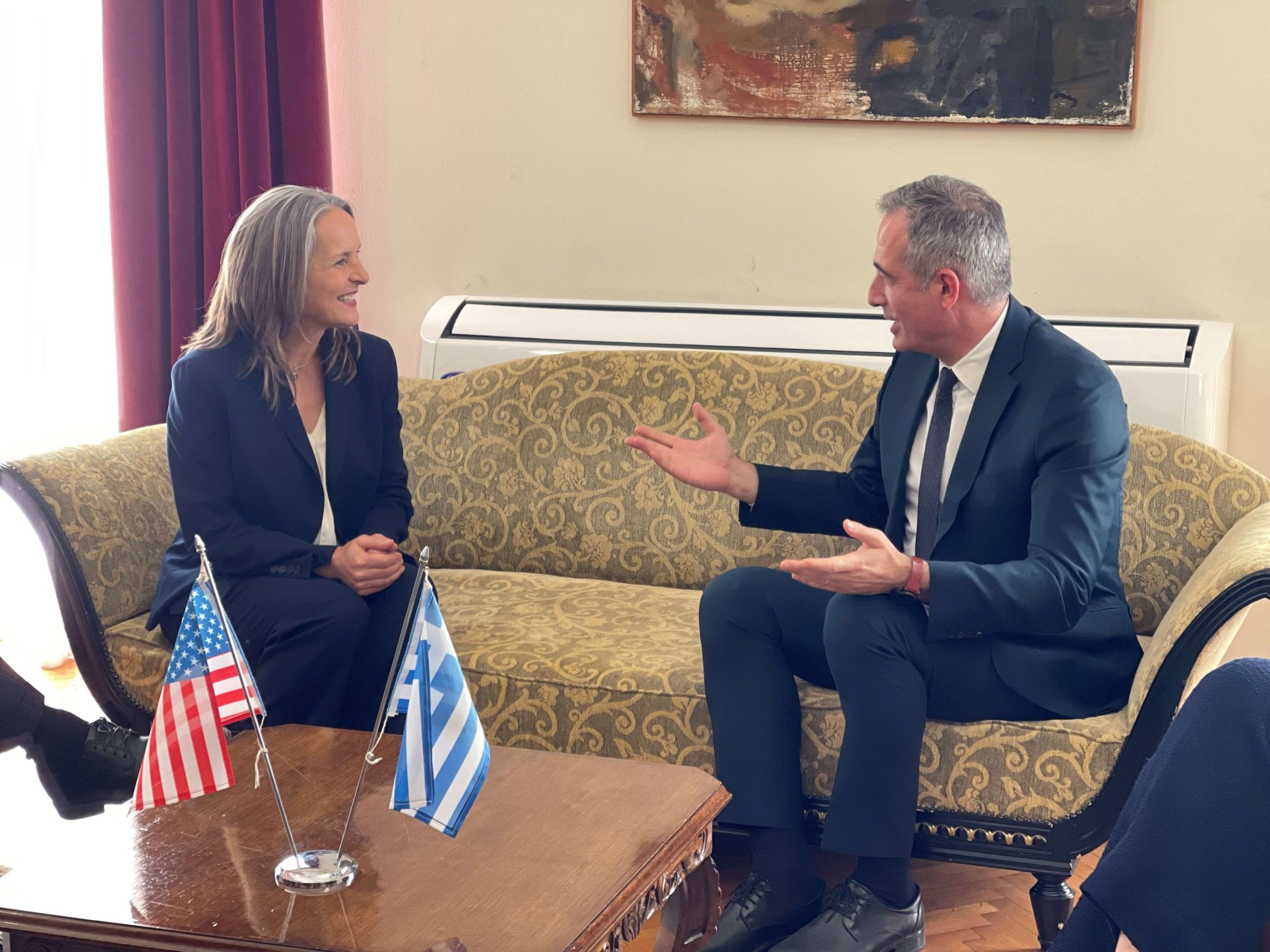 Συνάντηση του ΥΜΑΘ, Στάθη Κωνσταντινίδη, με την Επιτετραμμένη της ...