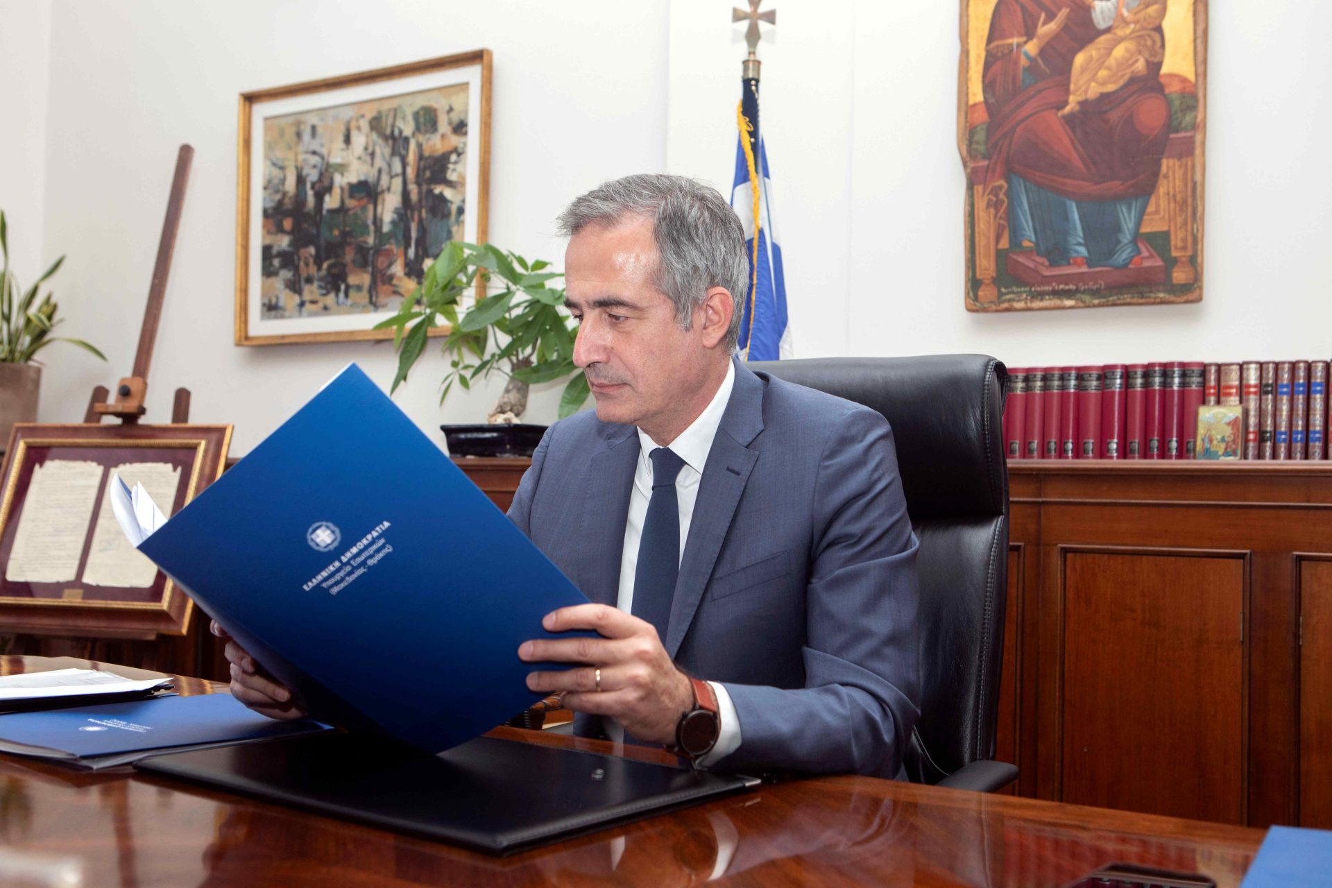 “Ψηφοδέλτιο με την υπογραφή Μητσοτάκη”. Άρθρο του ΥΜΑΘ, Στάθη ...