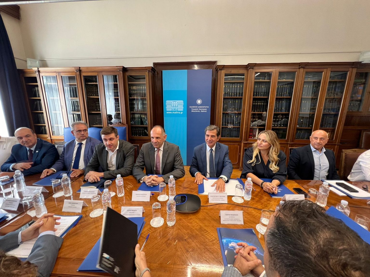 Συνάντηση εργασίας Γιώργου Γεραπετρίτη-Κωνσταντίνου Π. Γκιουλέκα στο ...