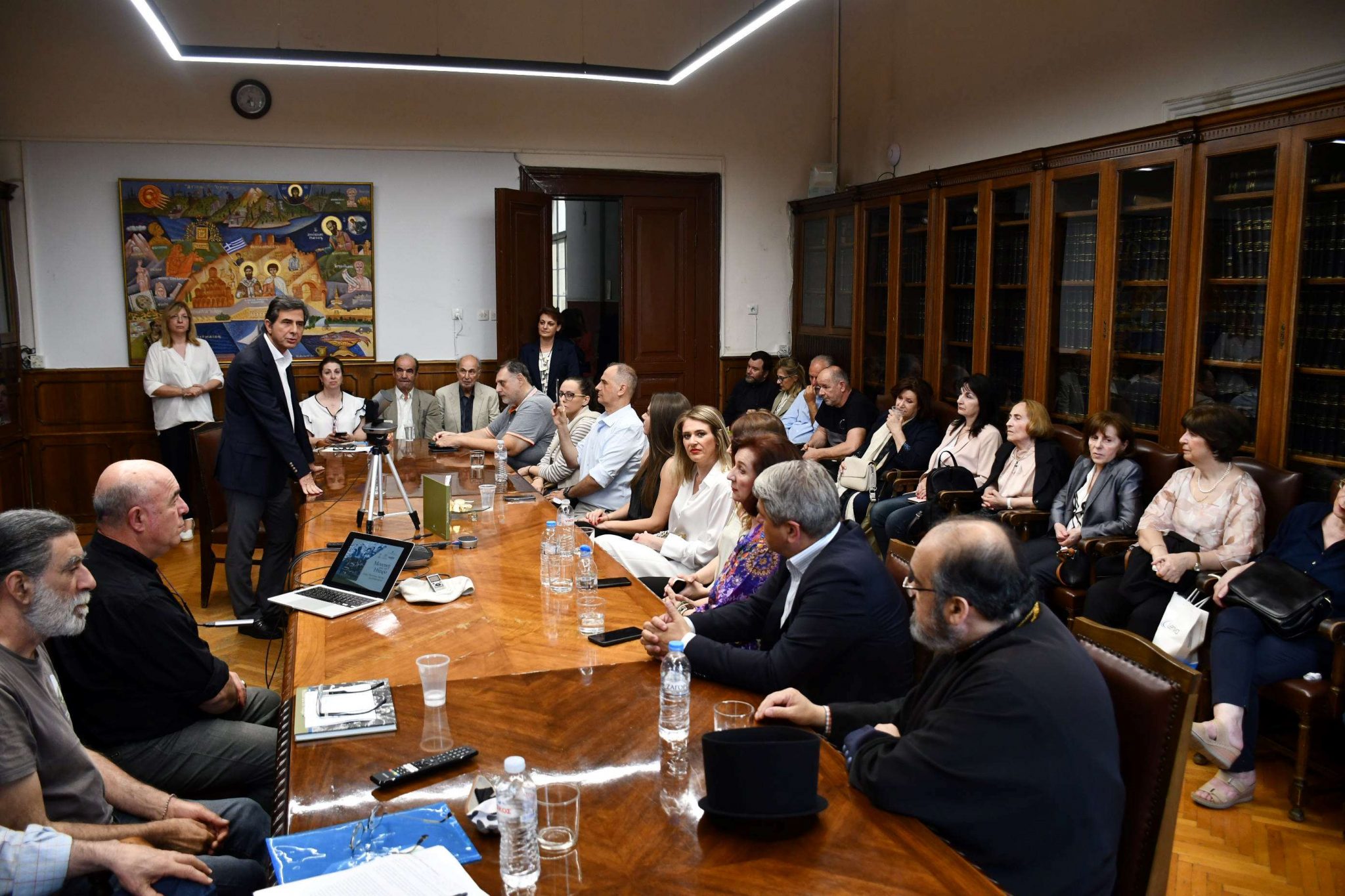 «Μουσικός Χάρτης του Ελληνισμού» παρουσιάστηκε στην αίθουσα «Νικόλαος ...